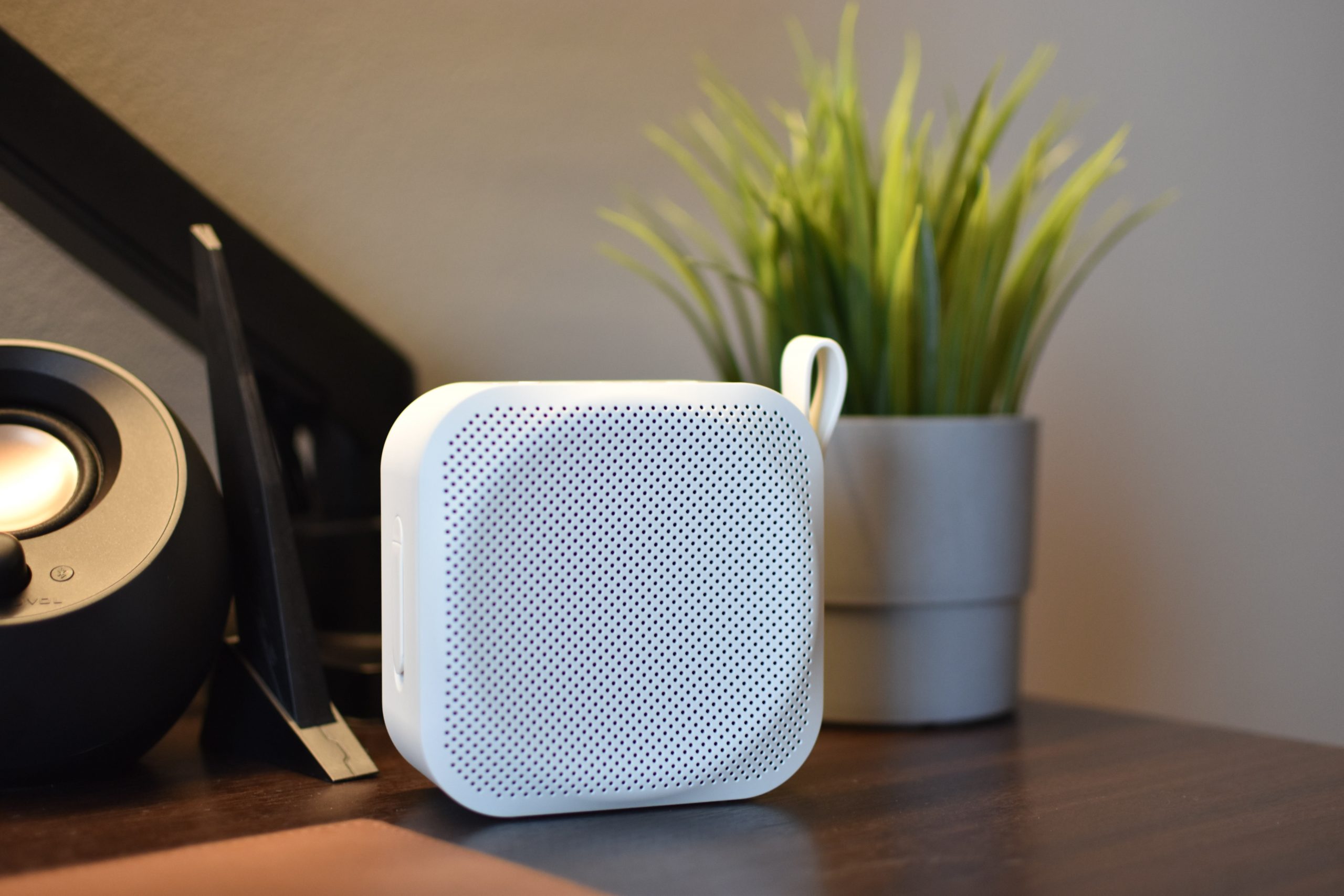 Sudio F2 Review: Portable minimalist bluetooth speakers - Twenty First Tech